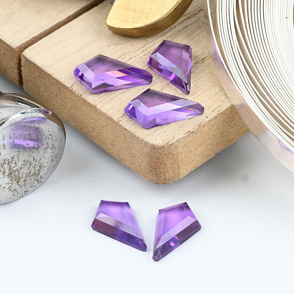 Amethyst Kite Cut 8mm x 13mm - Jeweler's Bazaar