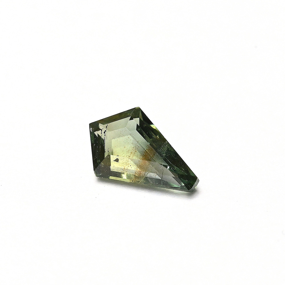 Geometric Cut Sapphire 0.48ct (6.85 x 4.45 x 2.05mm) - Jeweler's Bazaar
